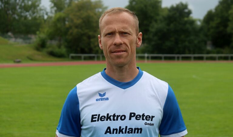 Michael Jeske entscheidet Ü35-Derby in Ducherow | VFC Anklam e.V.